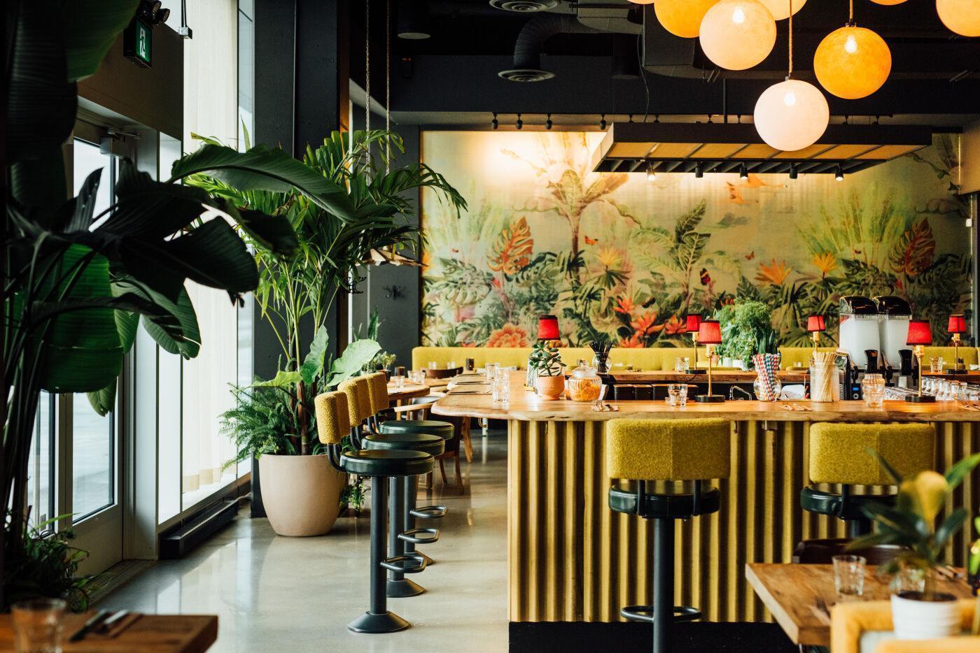 Best Laval Japanese Restaurants (Jan 2026 Guide) - RestoMontreal